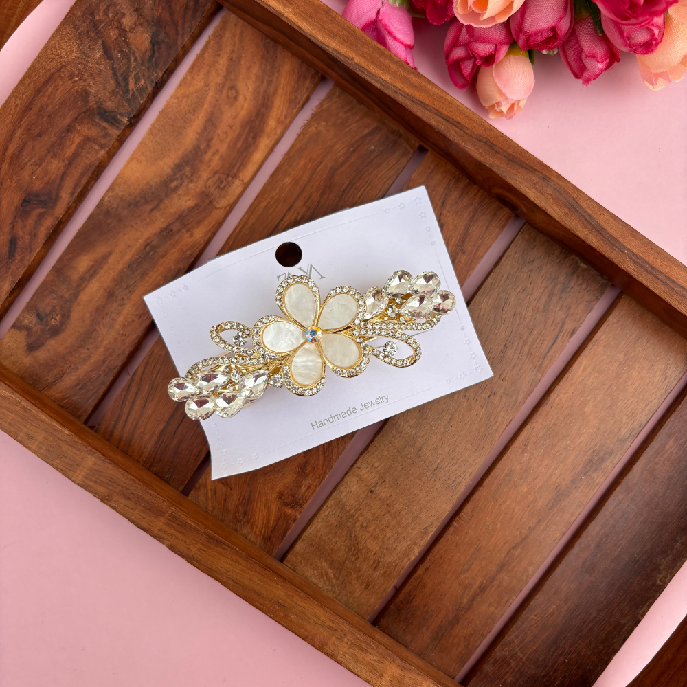 Buy Premium Flower Center Clip in Accessories | Best Jewellery on Plumint