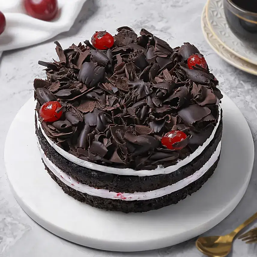 Black Forest Cake With Heart Shaped Topper 500Gm | Cake