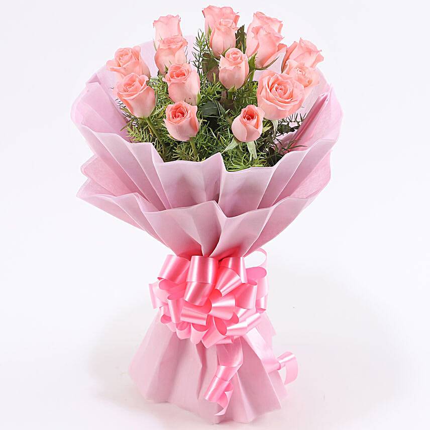Buy Splendid 15 Pink Roses Bouquet in Flowers | Best Home Decor on Plumint